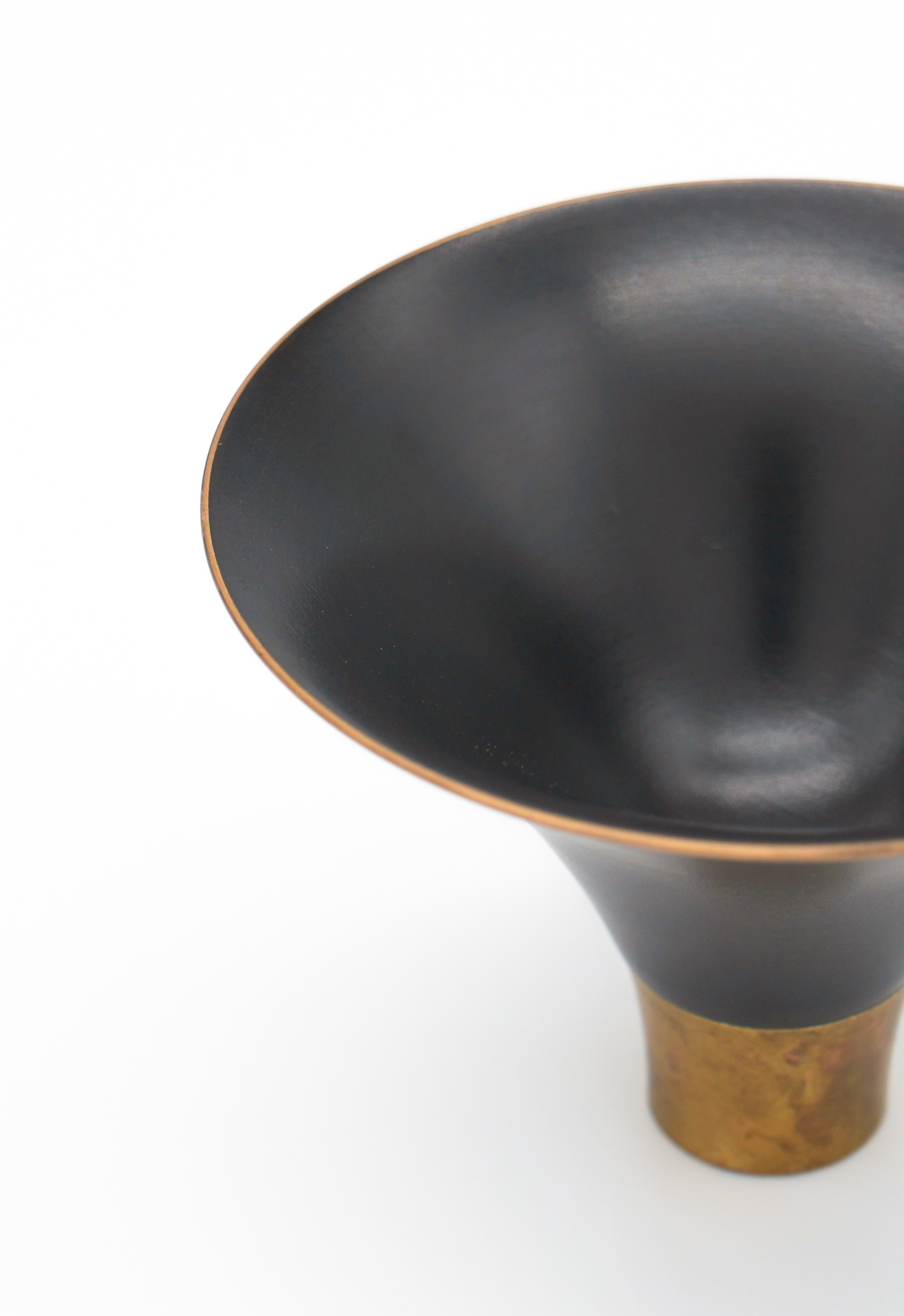 Guinomi Sake Cup – Kurourushi – FUJI - CRAFTS ON PEEL